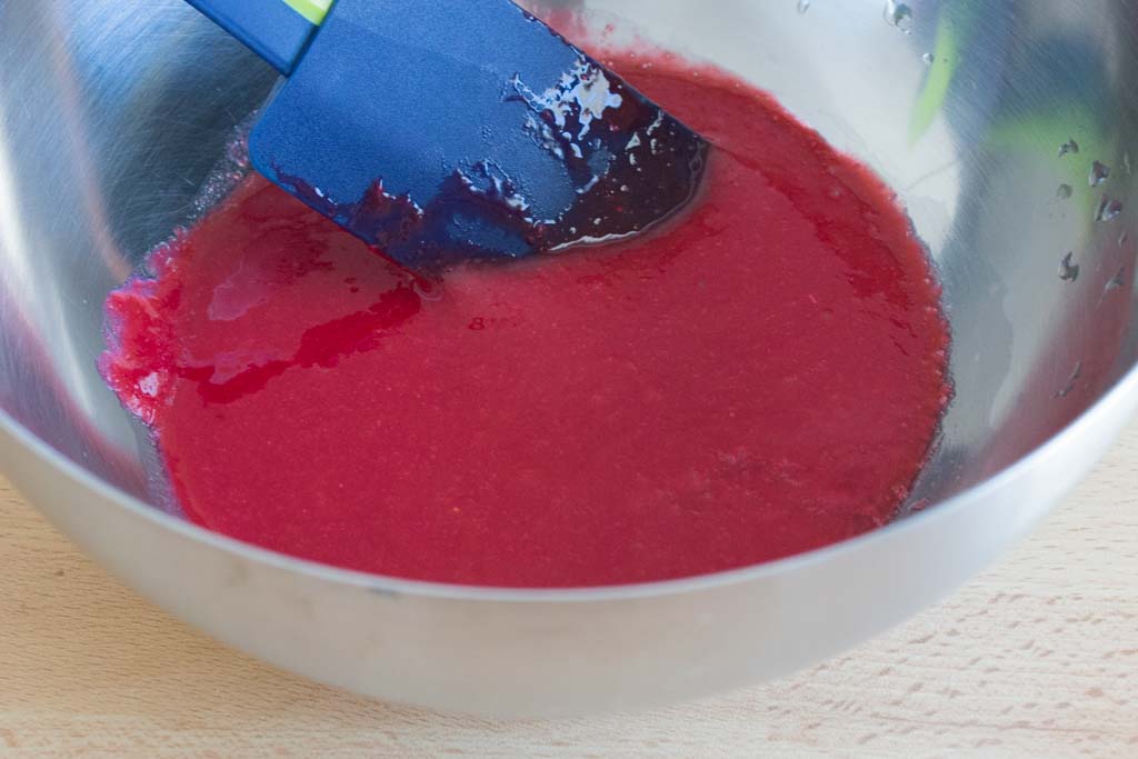 Passion fruit and raspberry éclairs – Road to Pastry